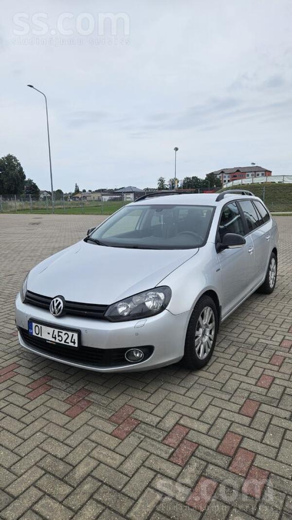 Grey Volkswagen Golf 2013 in Valmiera, with an engine capacity of 1.60 L and mileage of 206 thousand km for 3800 €, photo 3 on AUTOMOTO.COM.LV
