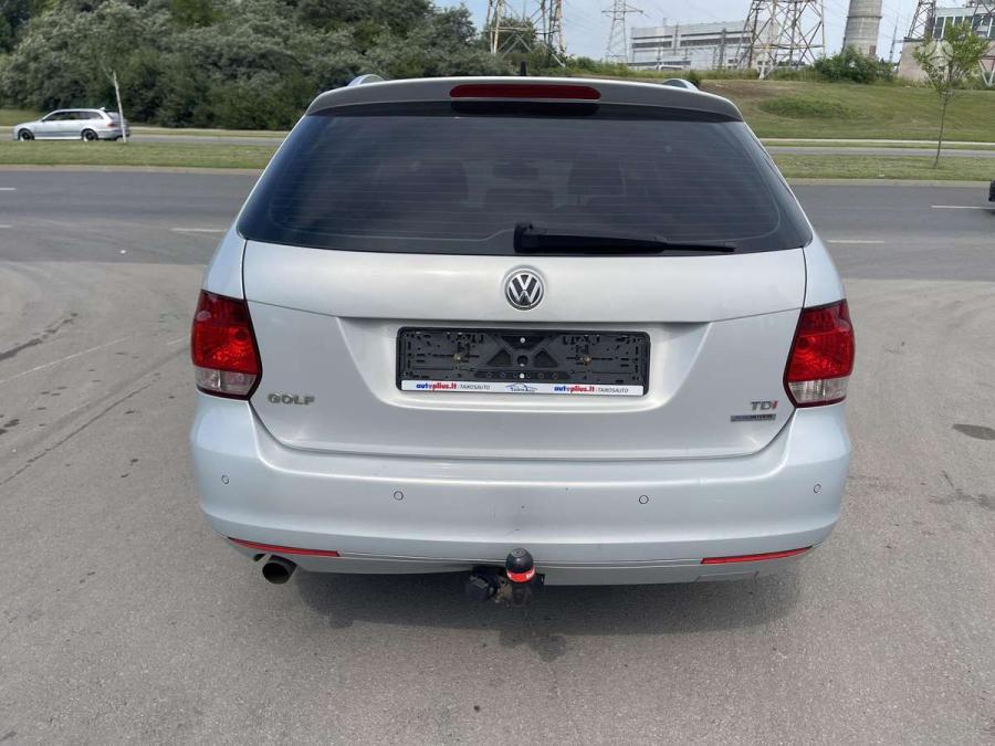 Grey Volkswagen Golf 2013 in Kaunas, with an engine capacity of 1.60 L and mileage of 268 thousand km for 3950 €, photo 13 on AUTOMOTO.COM.LV