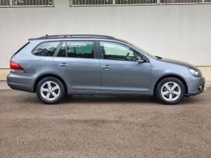 Pelēks Volkswagen Golf 2013 Ogre, ar dzinēja tilpumu 1.20 L un nobraukumu 209 tūkst. km par 5950 €, foto 5 vietnē AUTOMOTO.COM.LV