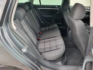 Pelēks Volkswagen Golf 2013 Ogre, ar dzinēja tilpumu 1.20 L un nobraukumu 209 tūkst. km par 5950 €, foto 13 vietnē AUTOMOTO.COM.LV