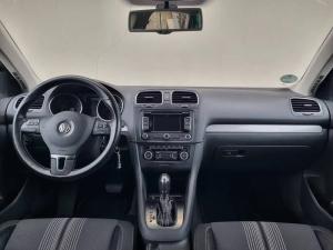 Pelēks Volkswagen Golf 2013 Ogre, ar dzinēja tilpumu 1.20 L un nobraukumu 209 tūkst. km par 5950 €, foto 17 vietnē AUTOMOTO.COM.LV