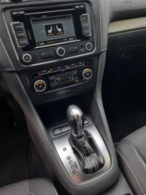 Pelēks Volkswagen Golf 2013 Ogre, ar dzinēja tilpumu 1.20 L un nobraukumu 209 tūkst. km par 5950 €, foto 23 vietnē AUTOMOTO.COM.LV