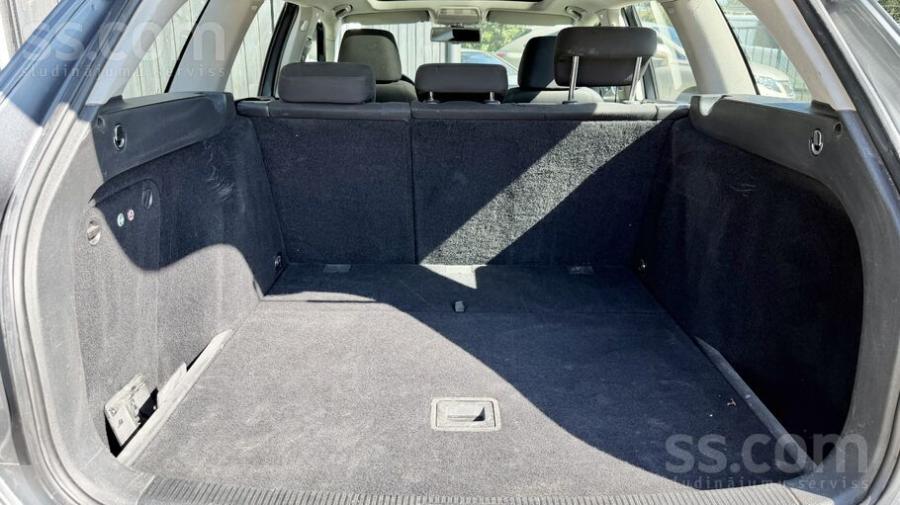 Pelēks Volkswagen Golf 2013 Rīga, ar dzinēja tilpumu 1.60 L un nobraukumu 296 tūkst. km par 3500 €, foto 13 vietnē AUTOMOTO.COM.LV