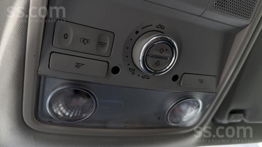 Pelēks Volkswagen Golf 2013 Rīga, ar dzinēja tilpumu 1.60 L un nobraukumu 296 tūkst. km par 3500 €, foto 17 vietnē AUTOMOTO.COM.LV