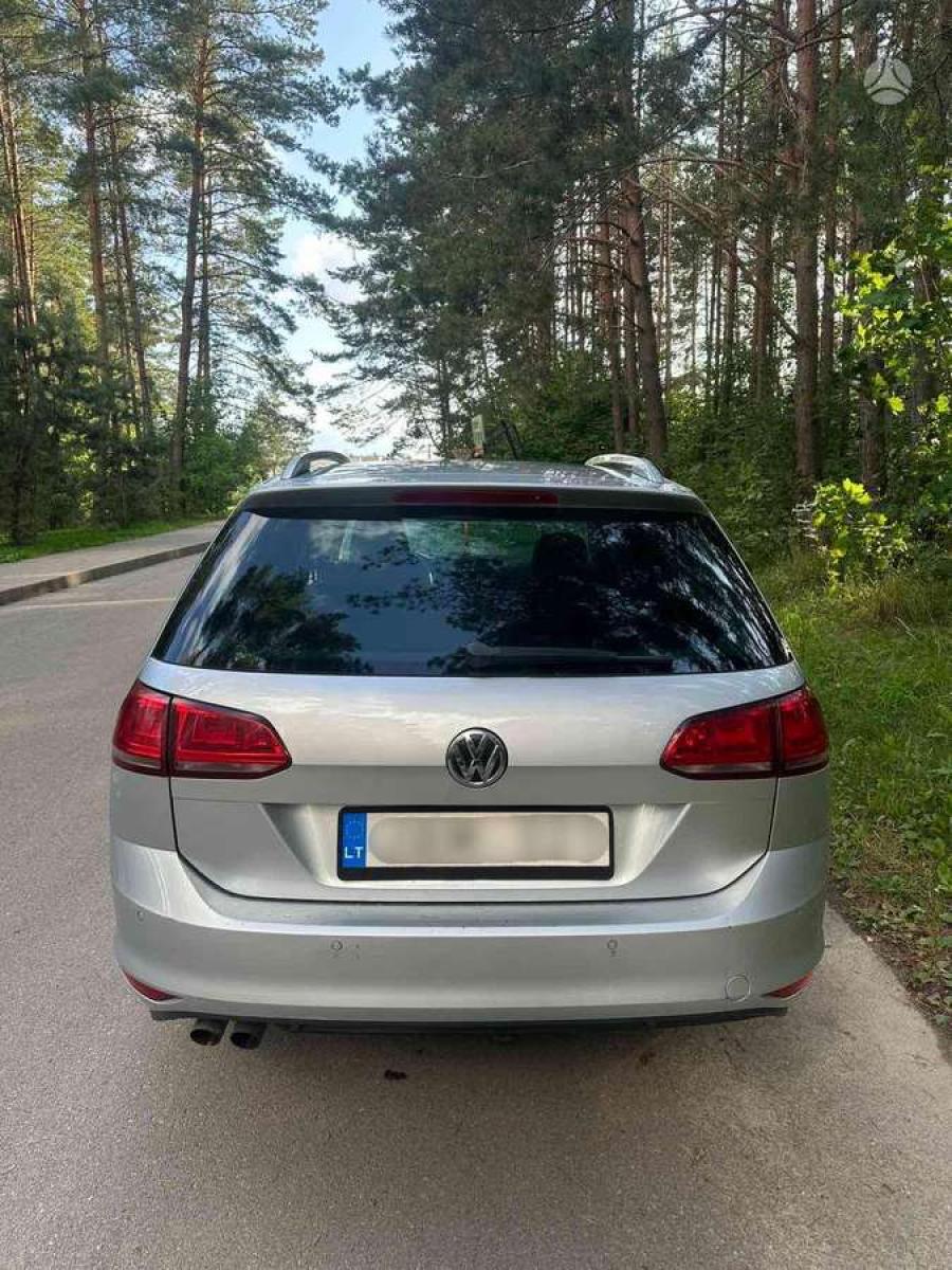 Grey Volkswagen Golf 2013 in Vilnius, with an engine capacity of 1.40 L and mileage of 324 thousand km for 3900 €, photo 6 on AUTOMOTO.COM.LV