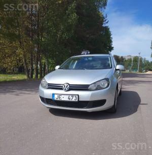 Grey Volkswagen Golf 2013 in Jurmala, with an engine capacity of 1.40 L and mileage of 215 thousand km for 2000 €, photo 1 on AUTOMOTO.COM.LV