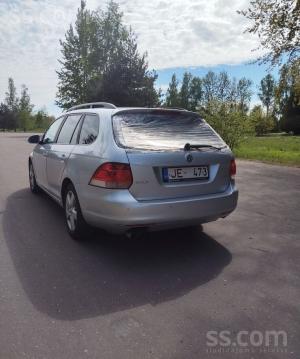 Grey Volkswagen Golf 2013 in Jurmala, with an engine capacity of 1.40 L and mileage of 215 thousand km for 2000 €, photo 3 on AUTOMOTO.COM.LV