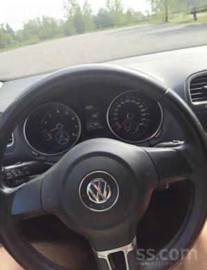 Grey Volkswagen Golf 2013 in Jurmala, with an engine capacity of 1.40 L and mileage of 215 thousand km for 2000 €, photo 4 on AUTOMOTO.COM.LV