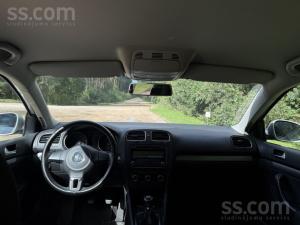 Grey Volkswagen Golf 2013 in Riga, with an engine capacity of 1.40 L and mileage of 210 thousand km for 2600 €, photo 13 on AUTOMOTO.COM.LV