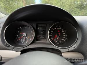 Grey Volkswagen Golf 2013 in Riga, with an engine capacity of 1.40 L and mileage of 210 thousand km for 2600 €, photo 15 on AUTOMOTO.COM.LV