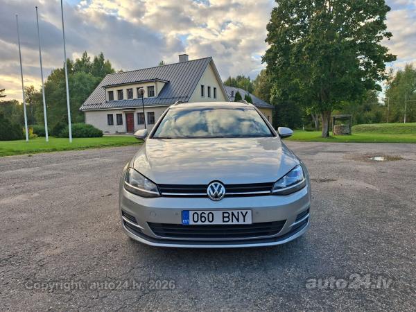 Volkswagen Golf 2013 in Tallinn on AUTOMOTO.COM.LV Grey Volkswagen Golf 2013 in Tallinn, with an engine capacity of 1.60 L and mileage of 305 thousand km for 4500 €, photo 3 on AUTOMOTO.COM.LV