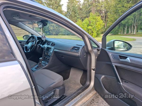 Volkswagen Golf 2013 in Tallinn on AUTOMOTO.COM.LV Grey Volkswagen Golf 2013 in Tallinn, with an engine capacity of 1.60 L and mileage of 305 thousand km for 4500 €, photo 10 on AUTOMOTO.COM.LV