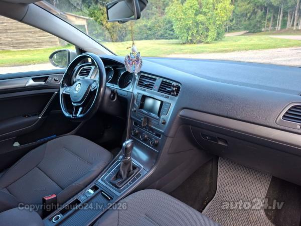 Volkswagen Golf 2013 in Tallinn on AUTOMOTO.COM.LV Grey Volkswagen Golf 2013 in Tallinn, with an engine capacity of 1.60 L and mileage of 305 thousand km for 4500 €, photo 11 on AUTOMOTO.COM.LV