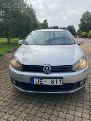 Pelēks Volkswagen Golf 2013 Ventspils, ar dzinēja tilpumu 1.60 L un nobraukumu 419 tūkst. km par 2500 €, foto  vietnē AUTOMOTO.COM.LV