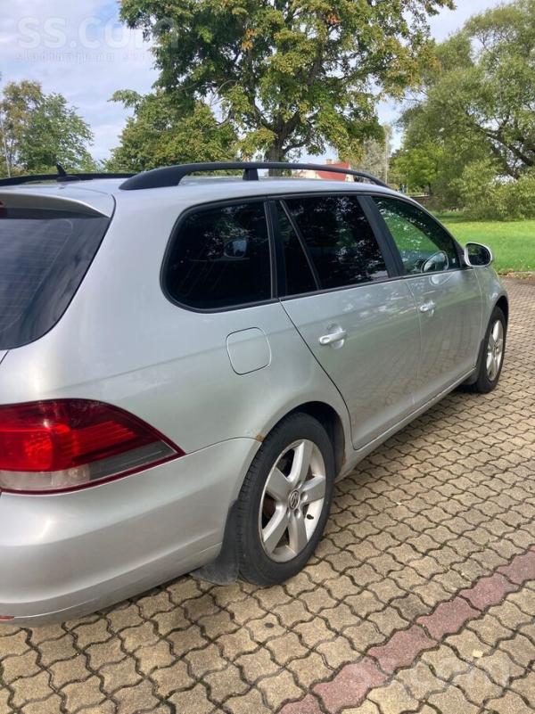 Volkswagen Golf 2013 Ventspils vietnē Pelēks Volkswagen Golf 2013 Ventspils, ar dzinēja tilpumu 1.60 L un nobraukumu 419 tūkst. km par 2500 €, foto 6 vietnē AUTOMOTO.COM.LV