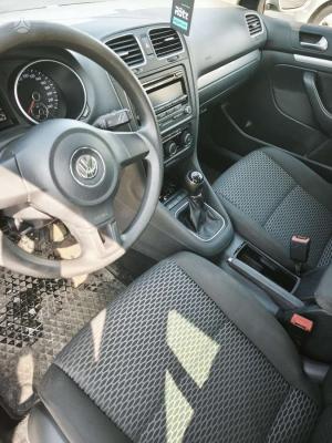 Pelēks Volkswagen Golf 2013 Kauņa, ar dzinēja tilpumu 1.60 L un nobraukumu 213 tūkst. km par 4000 €, foto 7 vietnē AUTOMOTO.COM.LV