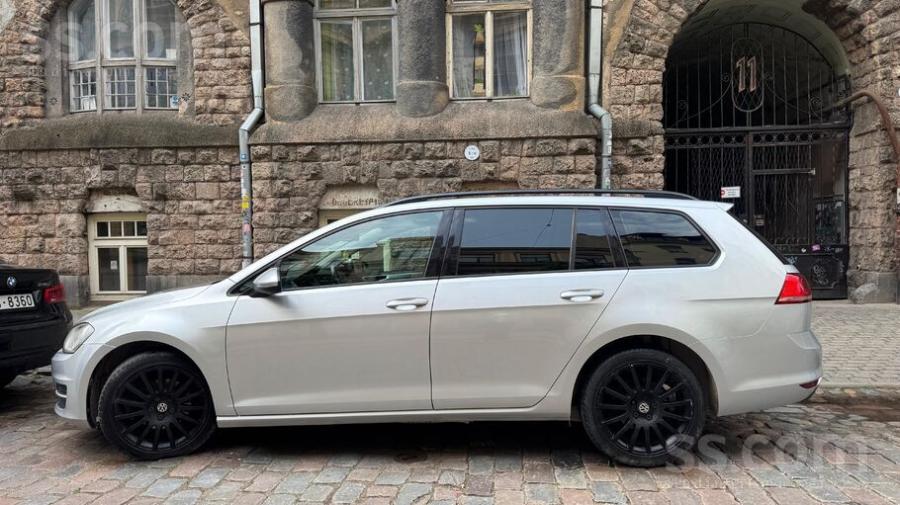 Grey Volkswagen Golf 2014 in Riga, with an engine capacity of 2.00 L and mileage of 310 thousand km for 6999 €, photo 4 on AUTOMOTO.COM.LV