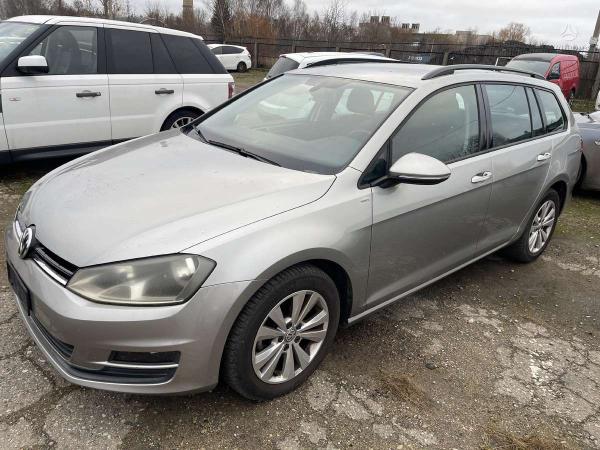 Grey Volkswagen Golf 2014 in Panevezys, with an engine capacity of 1.60 L and mileage of 239 thousand km for 5500 €, photo 1 on AUTOMOTO.COM.LV