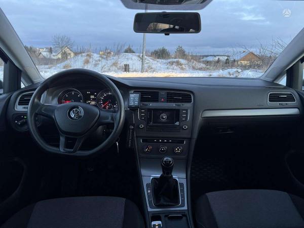 Pelēks Volkswagen Golf 2014 Viļņa, ar dzinēja tilpumu 1.60 L un nobraukumu 340 tūkst. km par 5300 €, foto 7 vietnē AUTOMOTO.COM.LV