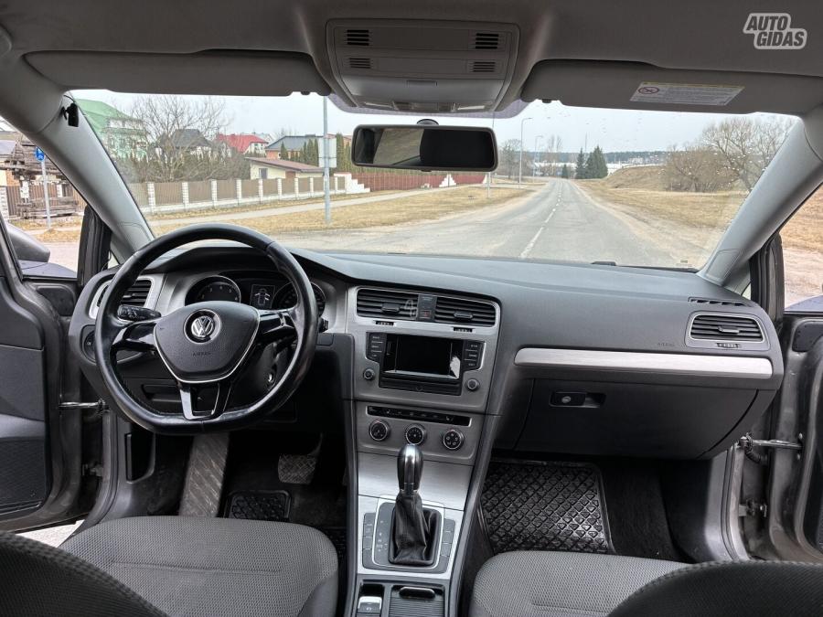 Grey Volkswagen Golf 2014 in Vilnius, with an engine capacity of 1.20 L and mileage of 132 thousand km for 4700 €, photo 7 on AUTOMOTO.COM.LV