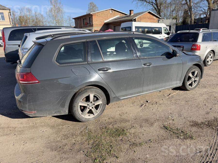Pelēks Volkswagen Golf 2014 Daugavpils, ar dzinēja tilpumu 1.60 L un nobraukumu 0 tūkst. km par 2300 €, foto 3 vietnē AUTOMOTO.COM.LV
