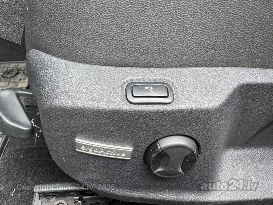Grey Volkswagen Golf 2014 in Tallinn, with an engine capacity of 2.00 L and mileage of 280 thousand km for 5999 €, photo 14 on AUTOMOTO.COM.LV
