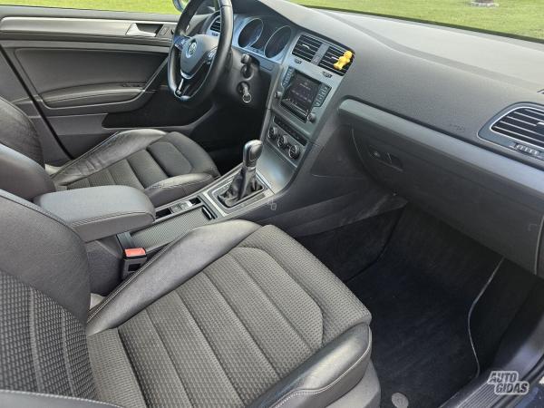 Pelēks Volkswagen Golf 2014 Viļņa, ar dzinēja tilpumu 2.00 L un nobraukumu 288 tūkst. km par 5700 €, foto 10 vietnē AUTOMOTO.COM.LV