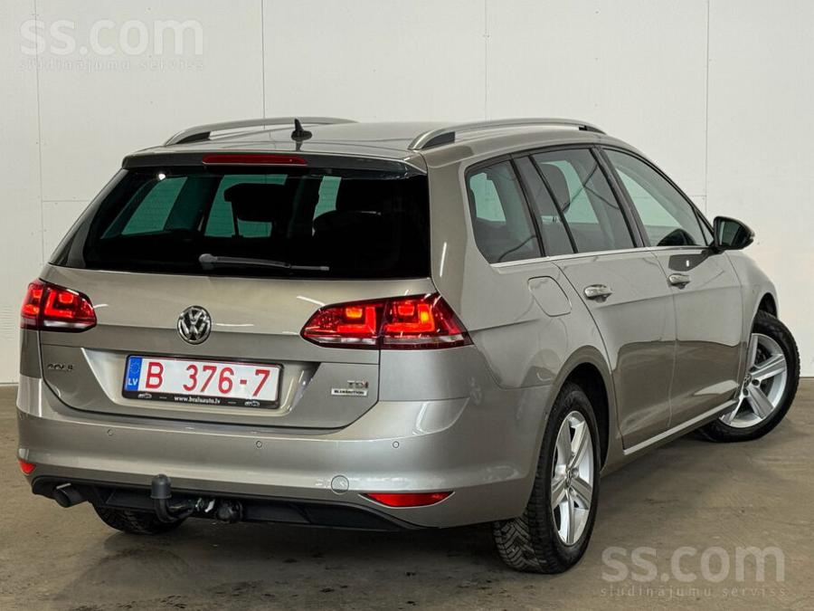 Grey Volkswagen Golf 2014 in Jurmala, with an engine capacity of 1.60 L and mileage of 226 thousand km for 7450 €, photo 12 on AUTOMOTO.COM.LV
