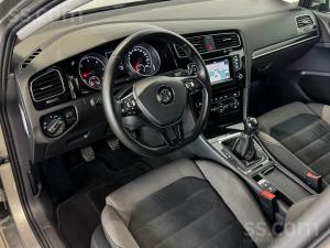 Grey Volkswagen Golf 2014 in Jurmala, with an engine capacity of 1.60 L and mileage of 226 thousand km for 7450 €, photo 14 on AUTOMOTO.COM.LV