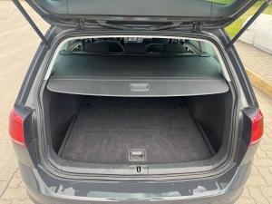 Grey Volkswagen Golf 2014 in Kaunas, with an engine capacity of 1.60 L and mileage of 219 thousand km for 5350 €, photo 12 on AUTOMOTO.COM.LV