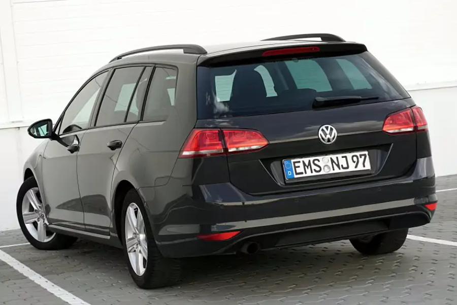 Pelēks Volkswagen Golf 2014 Rīga, ar dzinēja tilpumu 1.60 L un nobraukumu 165 tūkst. km par 7700 €, foto 6 vietnē AUTOMOTO.COM.LV