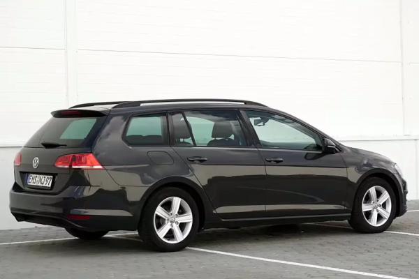 Pelēks Volkswagen Golf 2014 Rīga, ar dzinēja tilpumu 1.60 L un nobraukumu 165 tūkst. km par 7700 €, foto 7 vietnē AUTOMOTO.COM.LV
