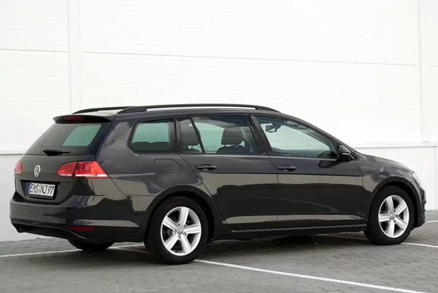 Pelēks Volkswagen Golf 2014 Rīga, ar dzinēja tilpumu 1.60 L un nobraukumu 165 tūkst. km par 7700 €, foto 8 vietnē AUTOMOTO.COM.LV