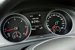 Pelēks Volkswagen Golf 2014 Rīga, ar dzinēja tilpumu 1.60 L un nobraukumu 165 tūkst. km par 7700 €, foto 13 vietnē AUTOMOTO.COM.LV