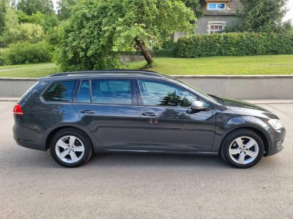Pelēks Volkswagen Golf 2014 Jēkabpils, ar dzinēja tilpumu 2.00 L un nobraukumu 256 tūkst. km par 7900 €, foto 5 vietnē AUTOMOTO.COM.LV