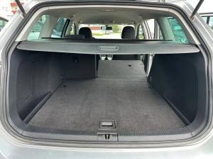 Grey Volkswagen Golf 2014 in Talsi, with an engine capacity of 1.60 L and mileage of 273 thousand km for 4400 €, photo 6 on AUTOMOTO.COM.LV