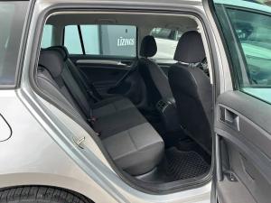 Grey Volkswagen Golf 2014 in Talsi, with an engine capacity of 1.60 L and mileage of 273 thousand km for 4400 €, photo 8 on AUTOMOTO.COM.LV