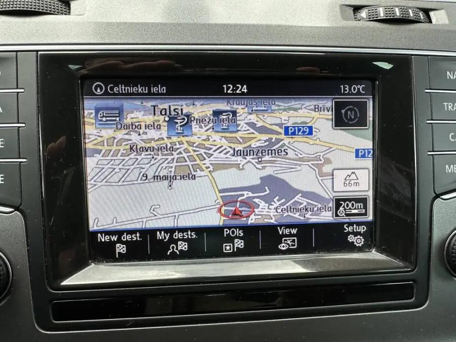 Grey Volkswagen Golf 2014 in Talsi, with an engine capacity of 1.60 L and mileage of 273 thousand km for 4400 €, photo 22 on AUTOMOTO.COM.LV