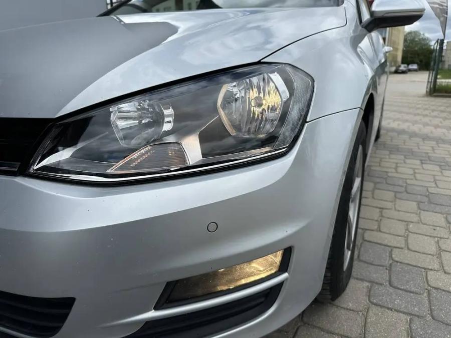 Grey Volkswagen Golf 2014 in Talsi, with an engine capacity of 1.60 L and mileage of 273 thousand km for 4400 €, photo 27 on AUTOMOTO.COM.LV