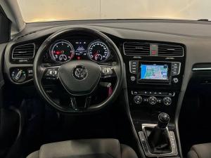 Pelēks Volkswagen Golf 2014 Jūrmala, ar dzinēja tilpumu 1.60 L un nobraukumu 226 tūkst. km par 7450 €, foto 25 vietnē AUTOMOTO.COM.LV