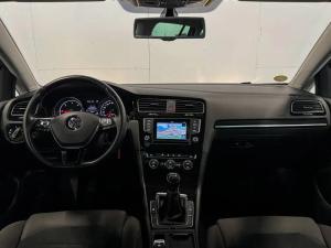 Pelēks Volkswagen Golf 2014 Jūrmala, ar dzinēja tilpumu 1.60 L un nobraukumu 226 tūkst. km par 7450 €, foto 26 vietnē AUTOMOTO.COM.LV