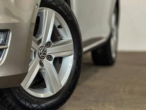Pelēks Volkswagen Golf 2014 Jūrmala, ar dzinēja tilpumu 1.60 L un nobraukumu 226 tūkst. km par 7450 €, foto 41 vietnē AUTOMOTO.COM.LV