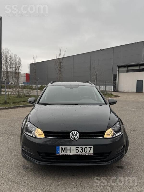 Grey Volkswagen Golf 2014 in Riga, with an engine capacity of 1.60 L and mileage of 294 thousand km for 4550 €, photo 2 on AUTOMOTO.COM.LV
