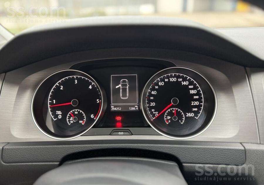 Pelēks Volkswagen Golf 2014 Rīga, ar dzinēja tilpumu 1.60 L un nobraukumu 294 tūkst. km par 4550 €, foto 20 vietnē AUTOMOTO.COM.LV