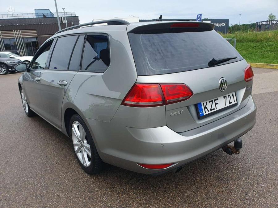 Grey Volkswagen Golf 2014 in Kaunas, with an engine capacity of 1.60 L and mileage of 335 thousand km for 5600 €, photo 7 on AUTOMOTO.COM.LV