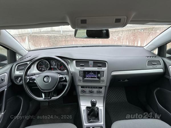 Grey Volkswagen Golf 2014 in Tallinn, with an engine capacity of 2.00 L and mileage of 391 thousand km for 5999 €, photo 9 on AUTOMOTO.COM.LV