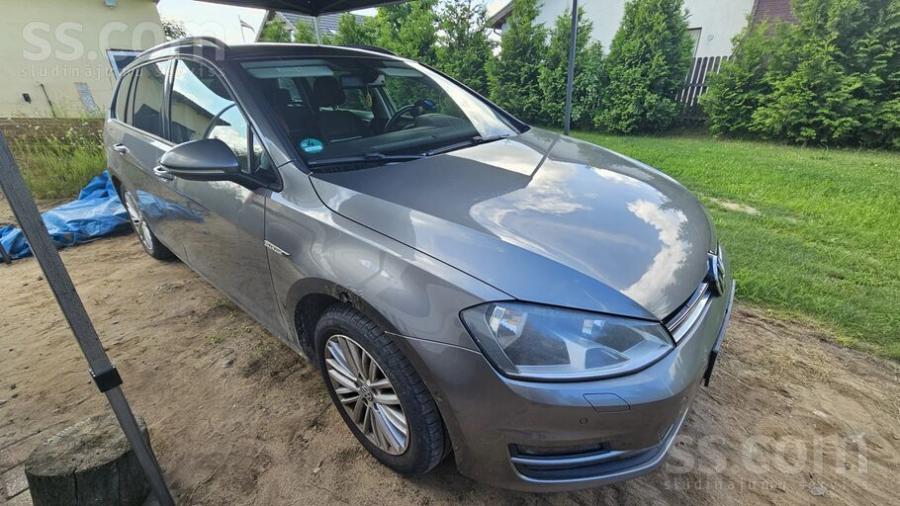 Grey Volkswagen Golf 2014 in Riga, with an engine capacity of 1.60 L and mileage of 315 thousand km for 3500 €, photo 3 on AUTOMOTO.COM.LV