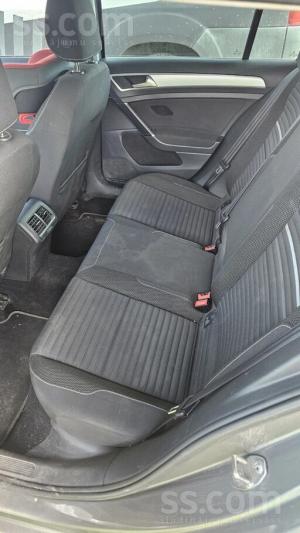 Grey Volkswagen Golf 2014 in Riga, with an engine capacity of 1.60 L and mileage of 315 thousand km for 3500 €, photo 7 on AUTOMOTO.COM.LV