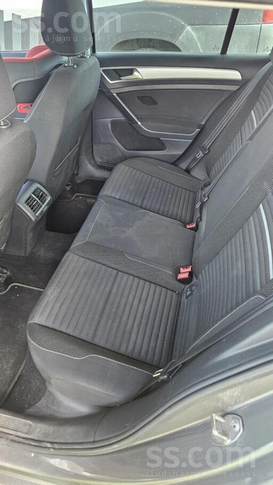 Grey Volkswagen Golf 2014 in Riga, with an engine capacity of 1.60 L and mileage of 315 thousand km for 3500 €, photo 7 on AUTOMOTO.COM.LV