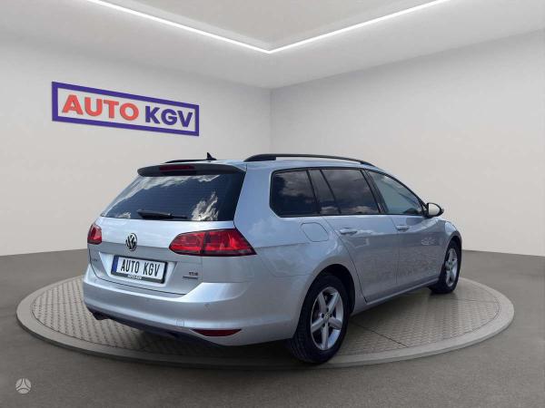 Grey Volkswagen Golf 2014 in Kaunas, with an engine capacity of 1.60 L and mileage of 242 thousand km for 7399 €, photo 5 on AUTOMOTO.COM.LV